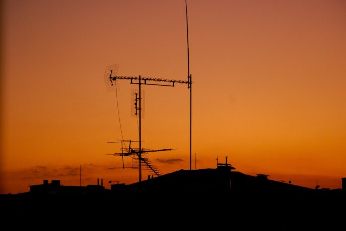 7 Tips For Aligning TV Aerials and Antennas - Green Poison