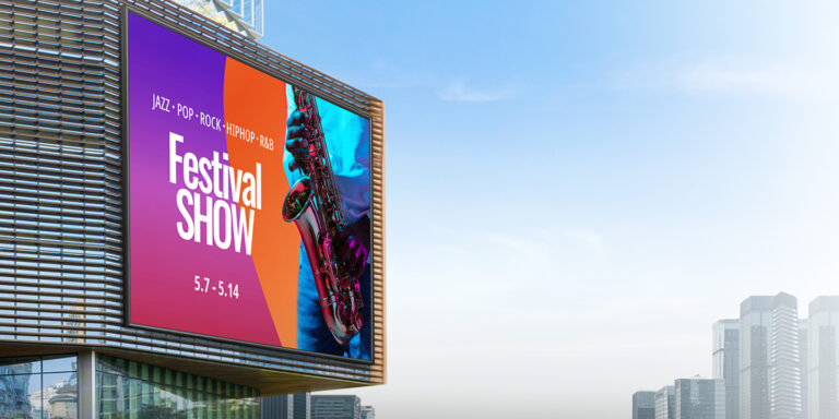 How Do Outdoor LED Display Screens Work? - Green Poison