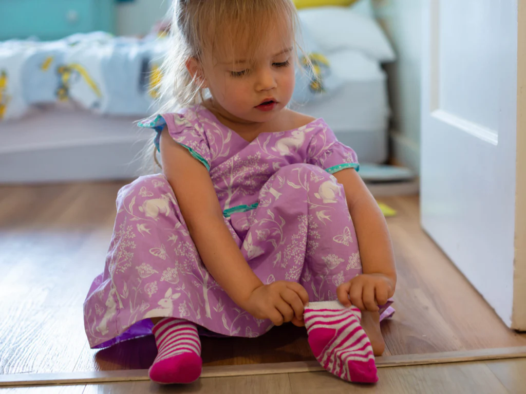 5 Ways To Empower Your Toddler And Teach Them To Dress Themselves ...